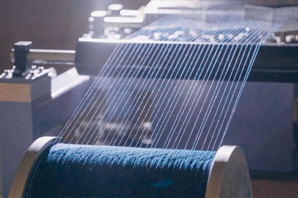 Exploring Denim Dyeing Techniques: Color and Craftsmanship - HXH denim